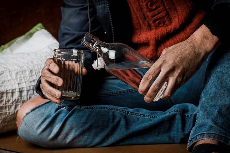 Signs You Need Alcohol Rehabilitation for Binge Drinking Patterns ...